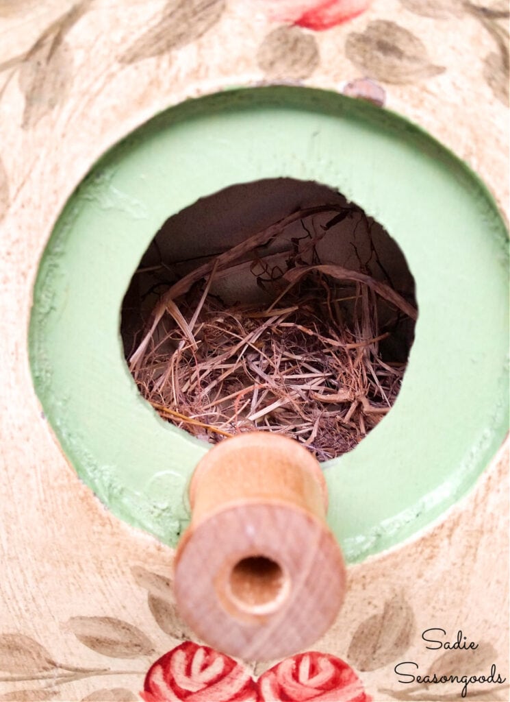 Upcycled Birdhouse from a Decorative Table Clock