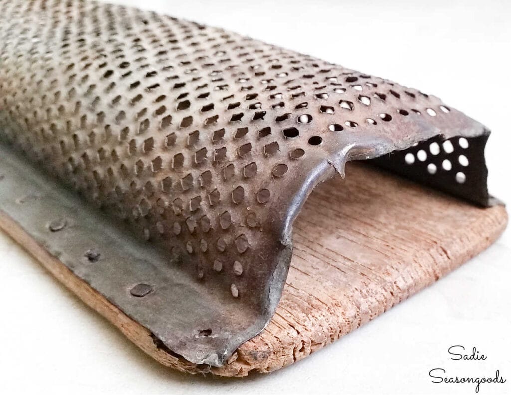 DIY Cat Scratcher from a Vintage Kitchen Tool