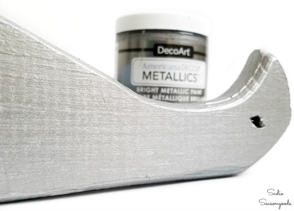 Wooden Sled Decor for Winter Decorating in January