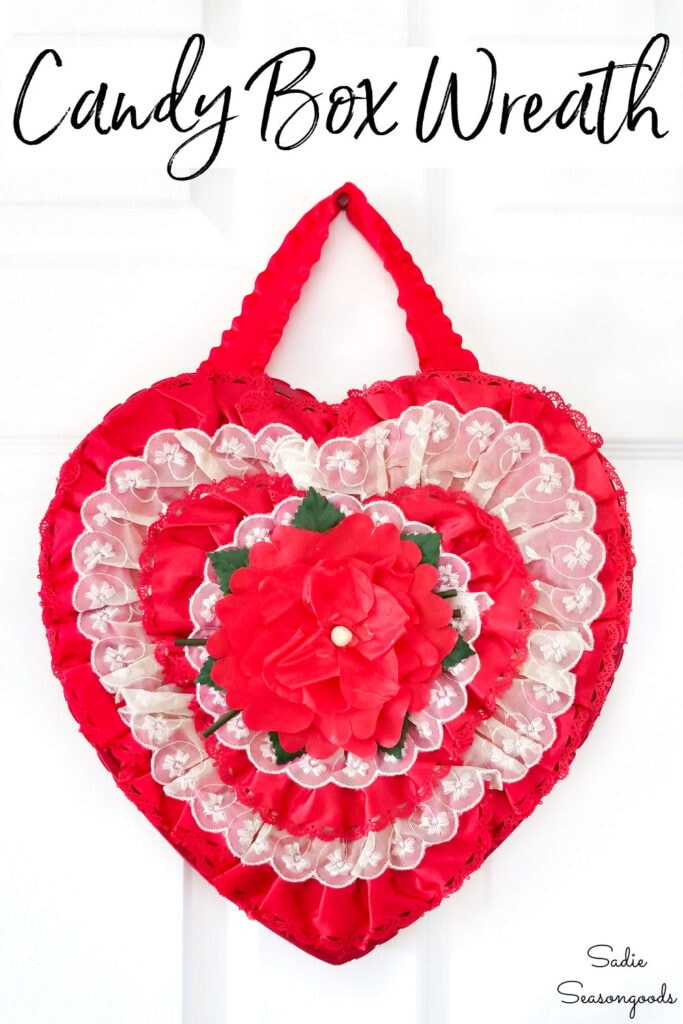 5-Minute Craft: DIY Wreath with a Valentine's Candy Box