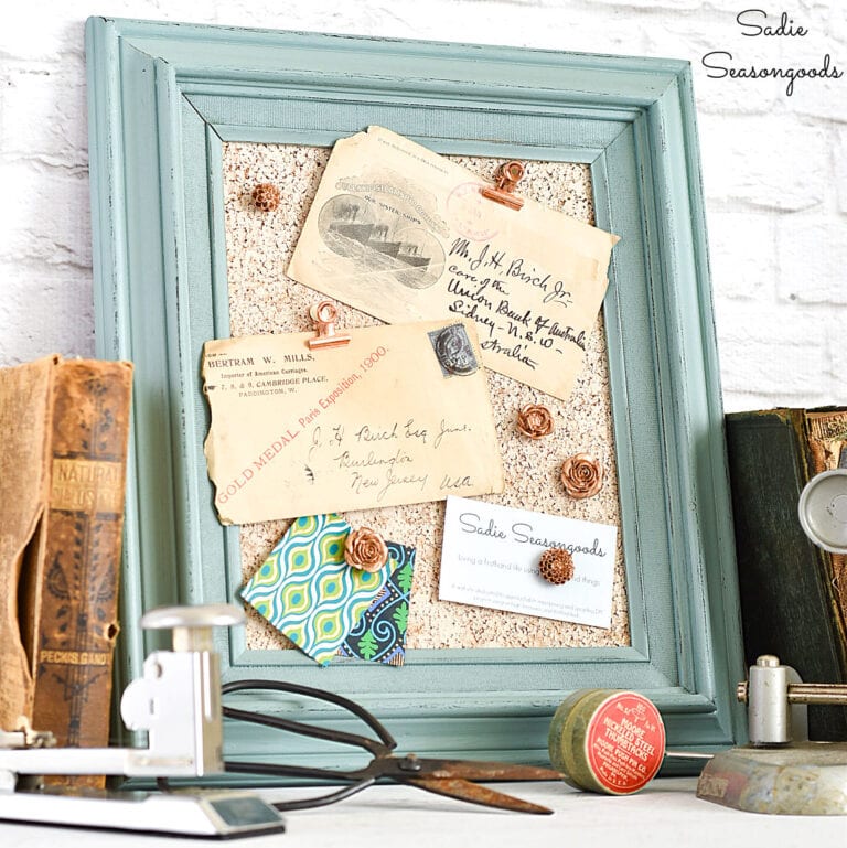 30+ Ideas for Upcycled Picture Frames from the Thrift Store