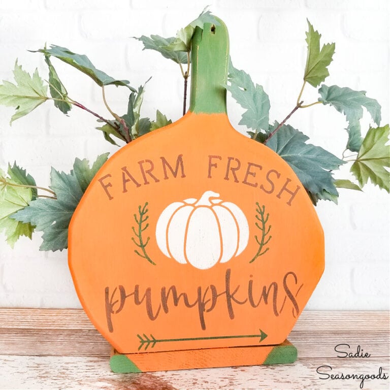 Pumpkin Patch Sign from a Wooden Paper Plate Holder