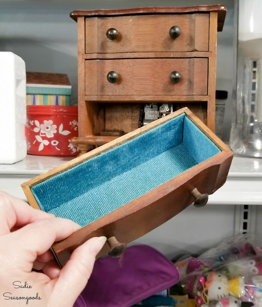 Painting a Wooden Music Box to Match Your Bedroom Furniture