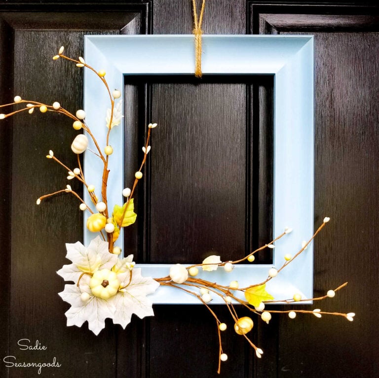 30+ Ideas for Upcycled Picture Frames from the Thrift Store