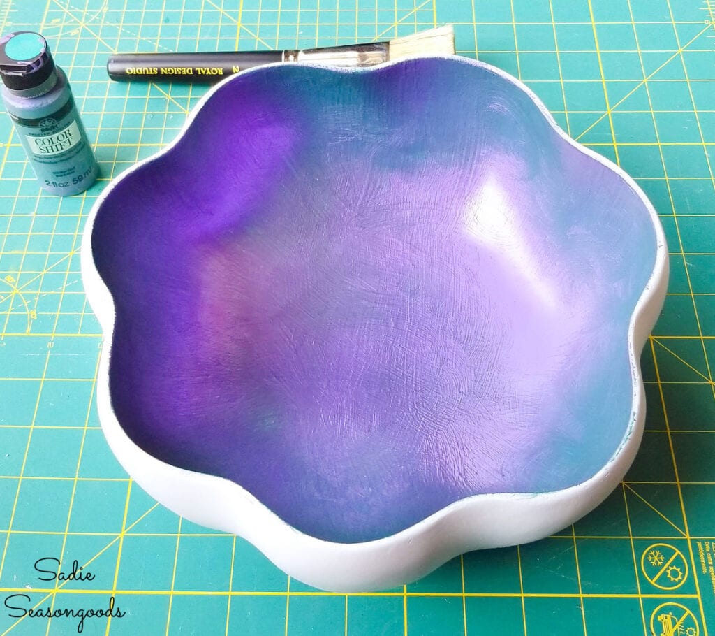 Clam Shell Bowl with Baking Soda Paint for Modern Coastal Decor