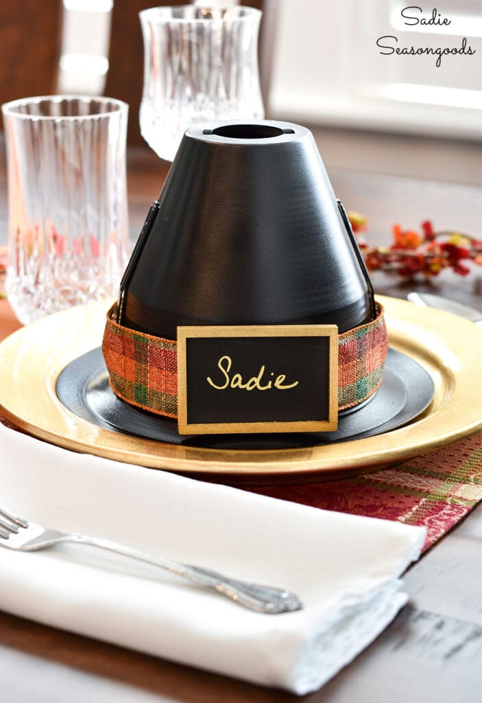 Pilgrim Hat Craft from a Light Baffle for Thanksgiving Place Cards