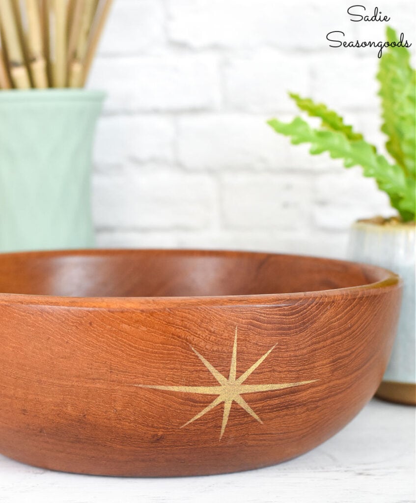 Restoring a Wooden Bowl to Use as a Key Bowl in the Entryway