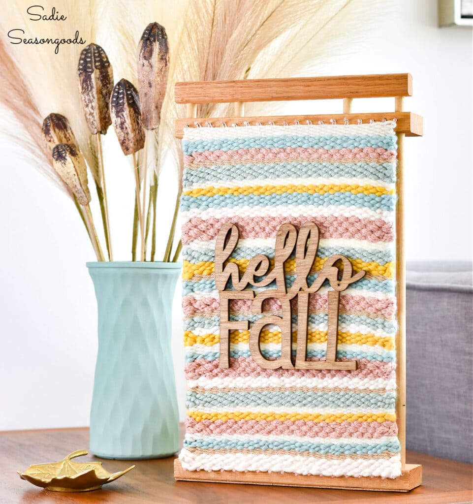 Hello Fall Sign on a Casserole Dish Holder as a DIY Loom