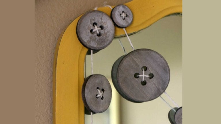 Button Crafts and Project Ideas for All Those Vintage Buttons