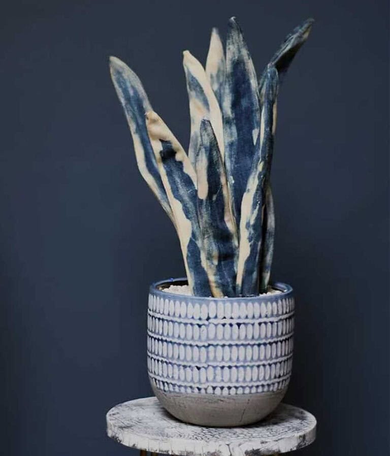 Crafty Upcycle Ideas for Fake Plants: No Green Thumbs Required!