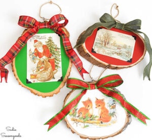 Rustic Christmas Decorations with Wood Slices and Postcards